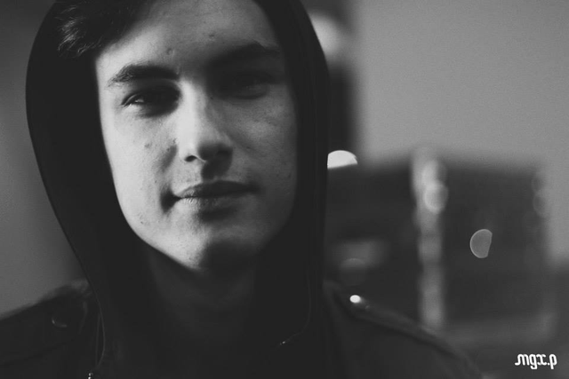 MELLO // LP // CLIP
