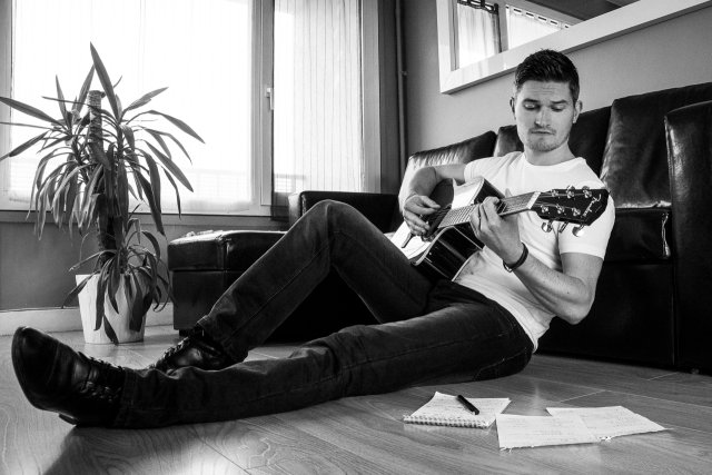 ZADKIEL - "À FLEUR DE PEAU" (1er Album) - Ulule