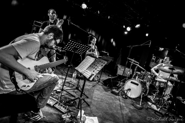APRIL FISHES - Ulule