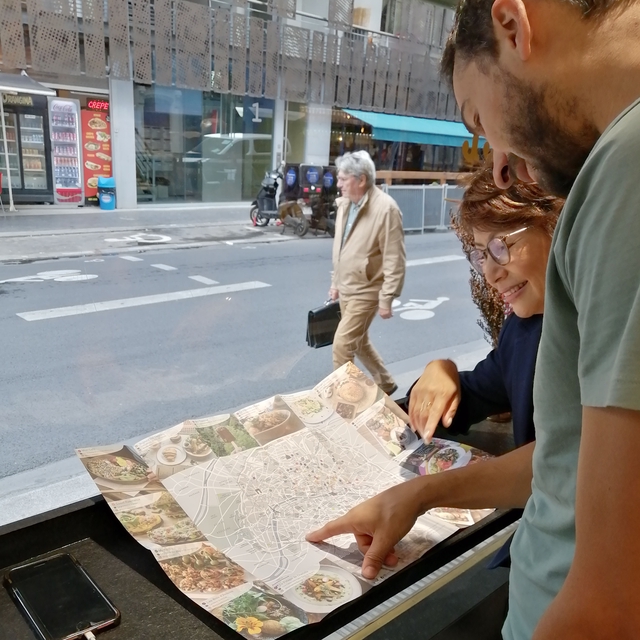 Vegan Tourist Map - Paris - Ulule