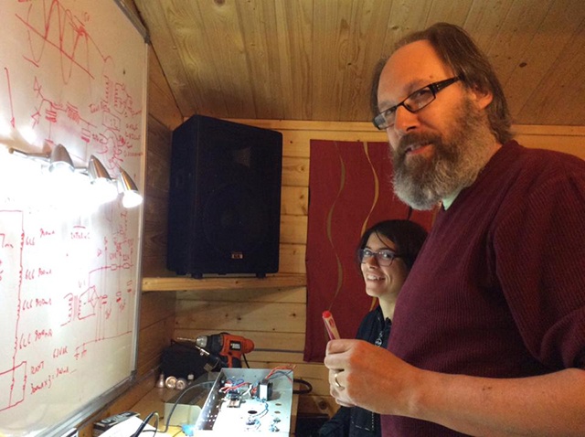 Capacitive Waves - Ulule