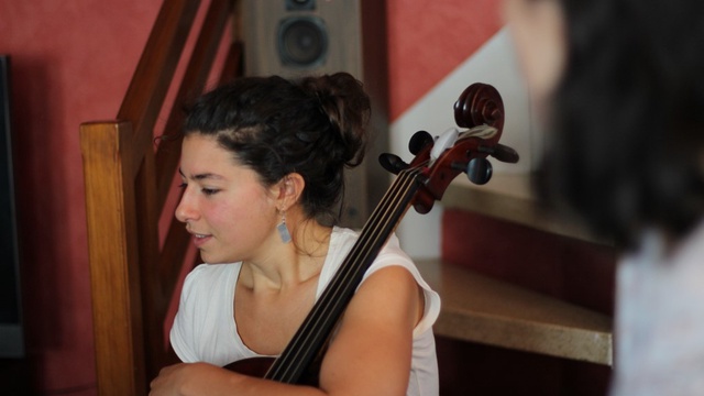 Manuela Arvis - 1er album - Ulule