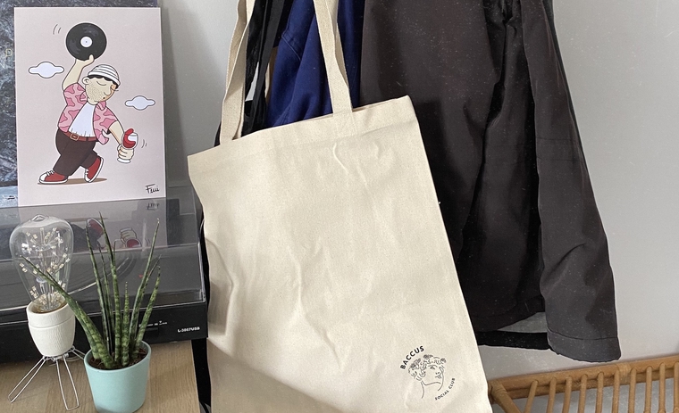 Box 'Rhône' - vinyle, vin & illustration - Ulule
