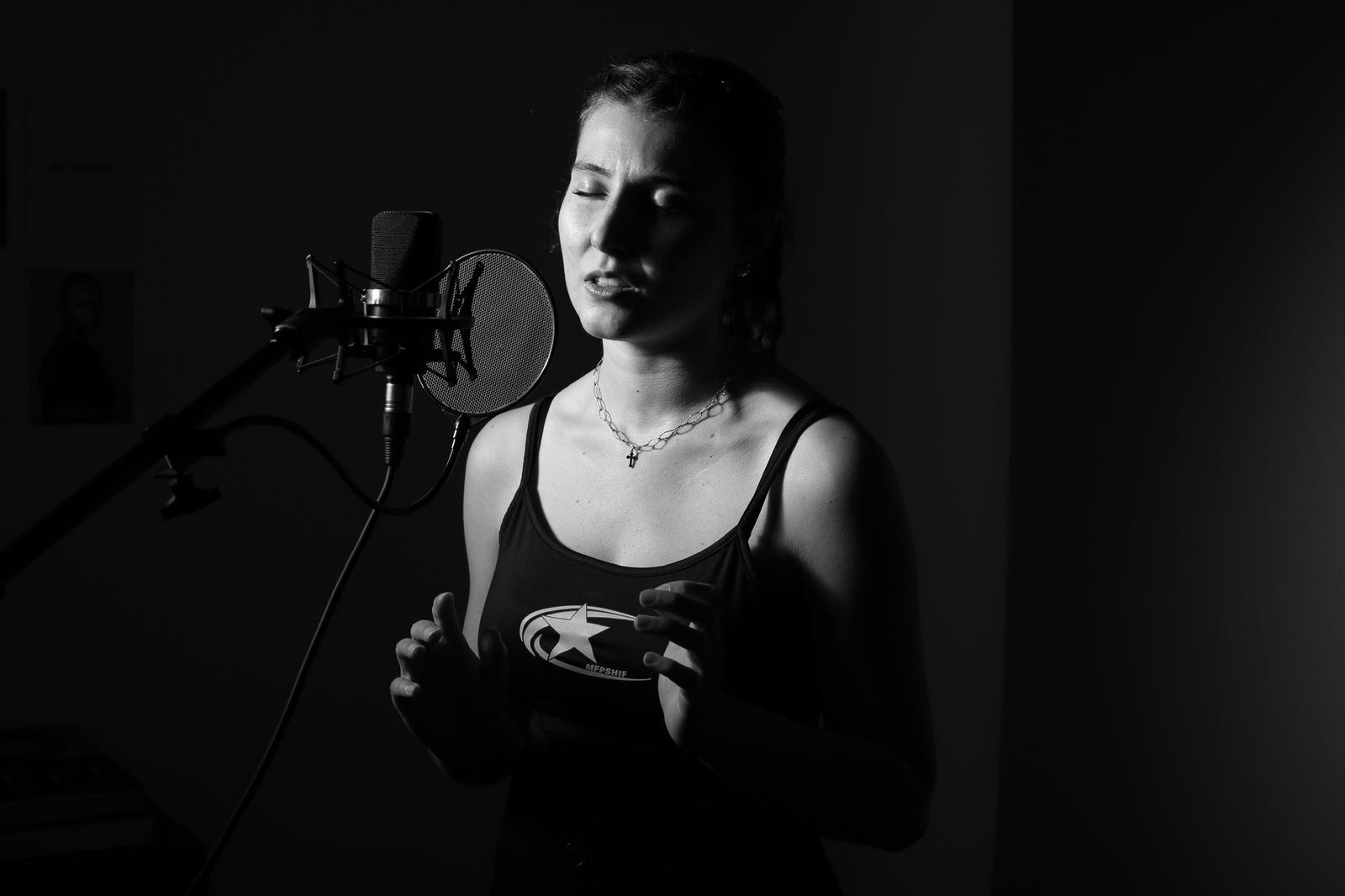 La Reine des Larmes – Le Clip à Faire Naître - Ulule