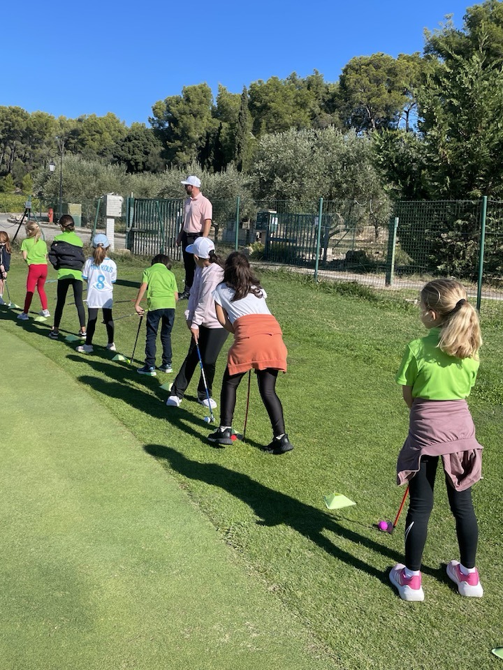 J-33 Facilité d'accès au golf pour les enfants - Ulule