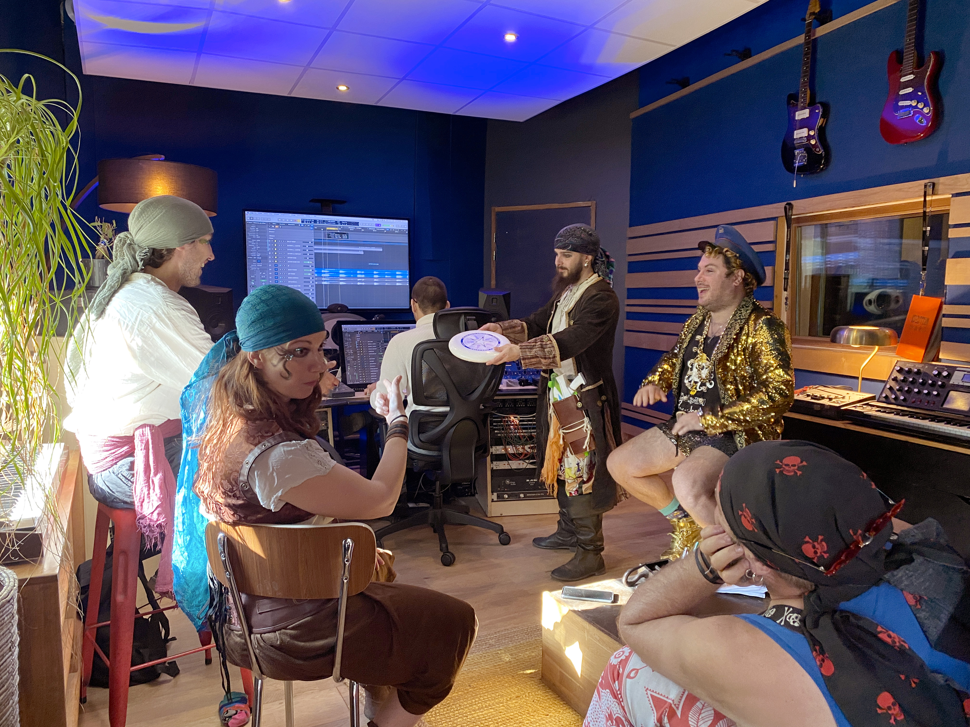 Golden Parachute // NOUVEL ALBUM