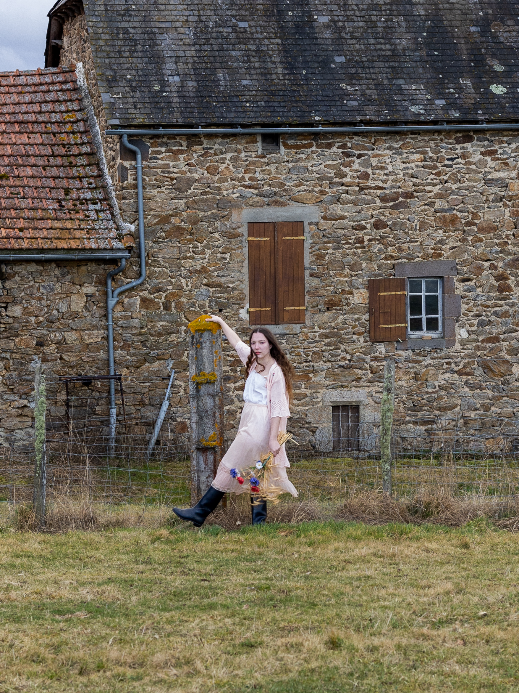 Une maison dans le Cantal : résidence - retraite artistique - Ulule