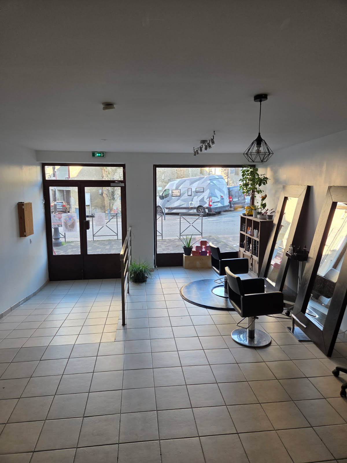 Ensemble, faisons grandir notre salon dans son nouveau local