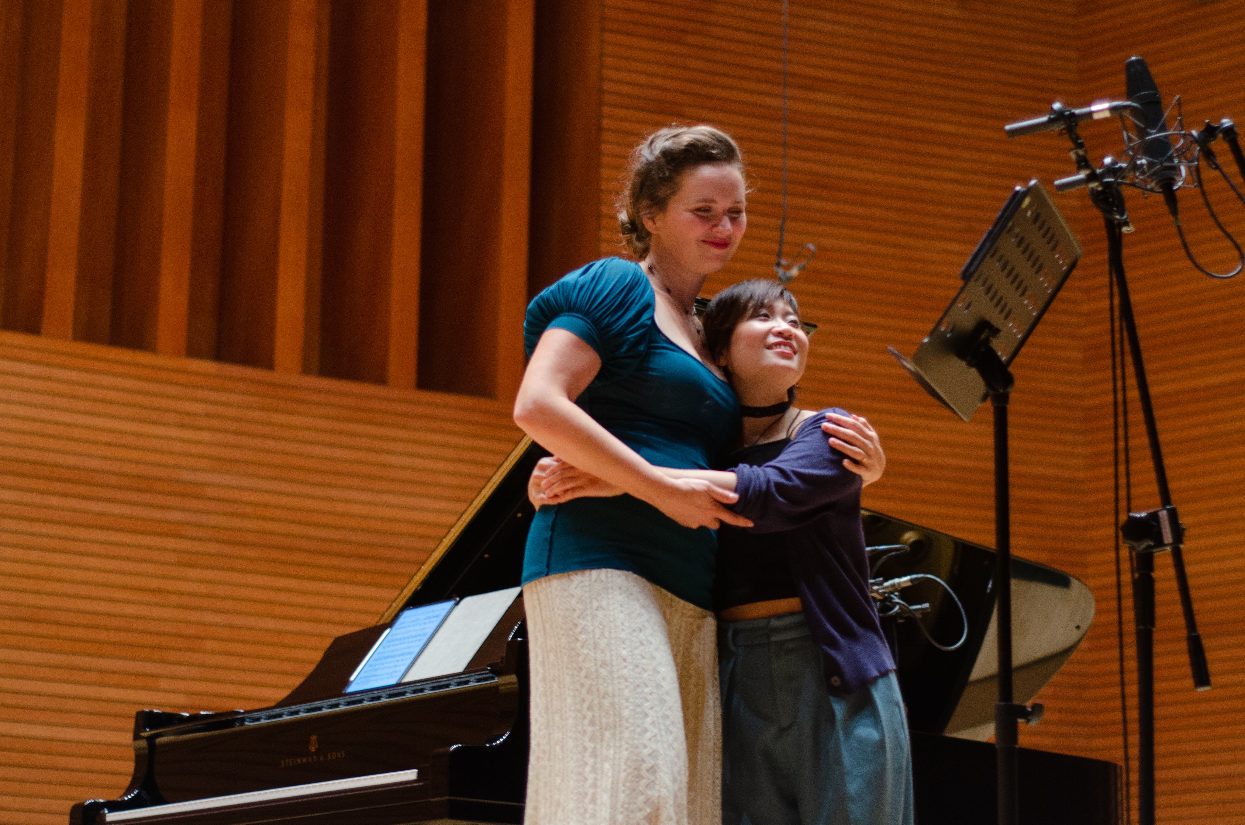 Premier album du trio Marilys : Souveraines - Ulule