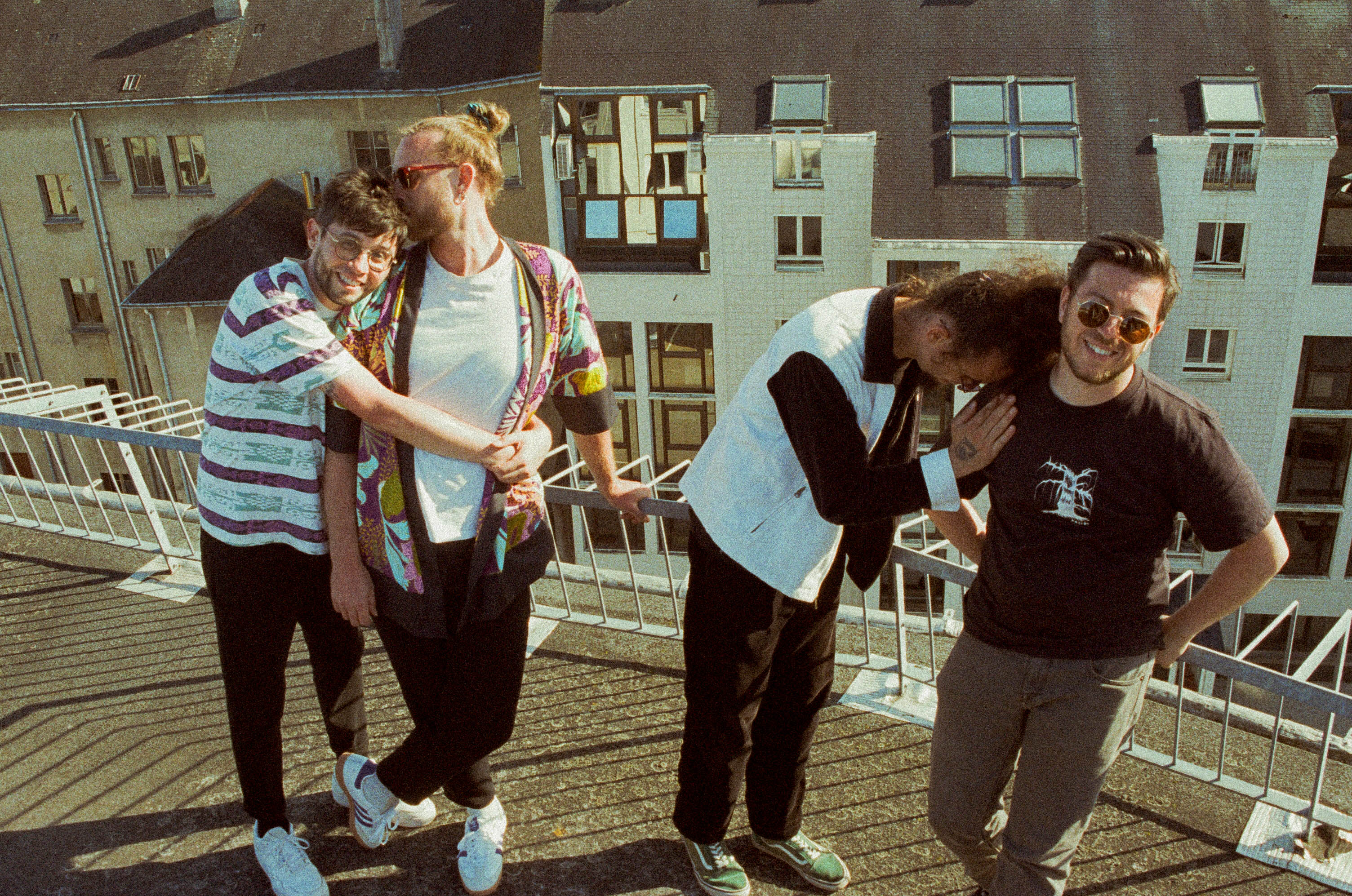 Riding On The Chaos – Donnez vie à l’album physique ! - Ulule