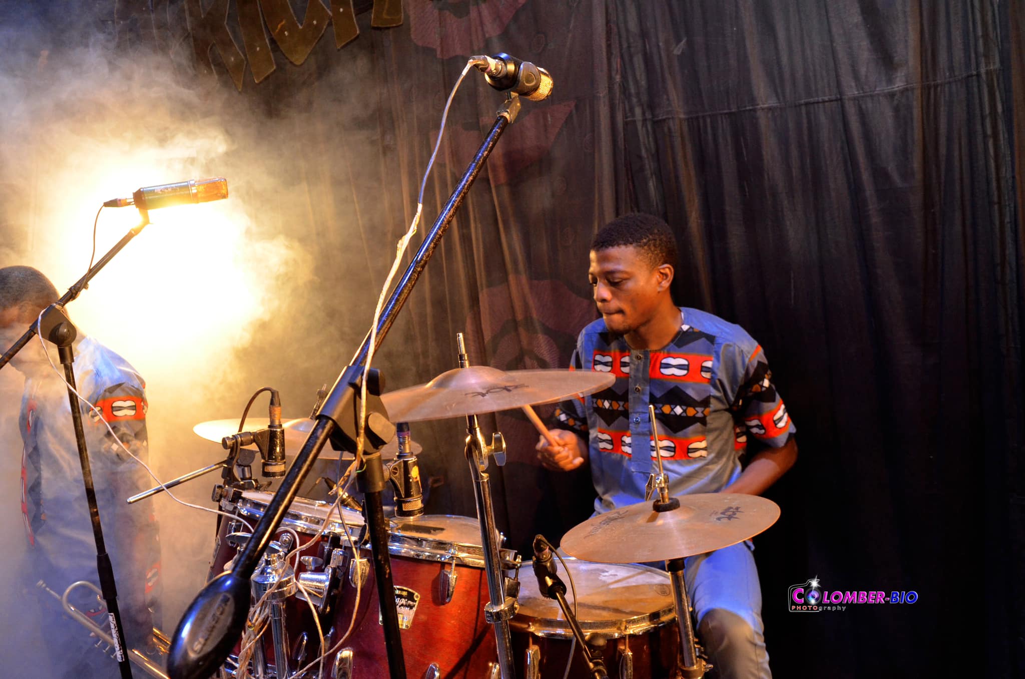 Lancement du premier album de Divine Sound