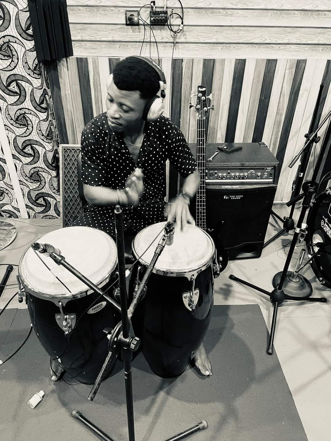 Lancement du premier album de Divine Sound