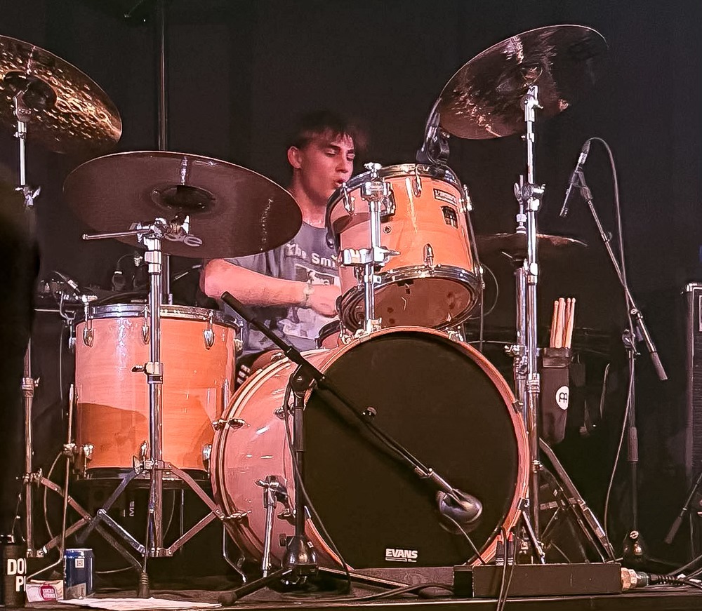 Release of Good Intentions, debut album by Down Yer Pint - Ulule