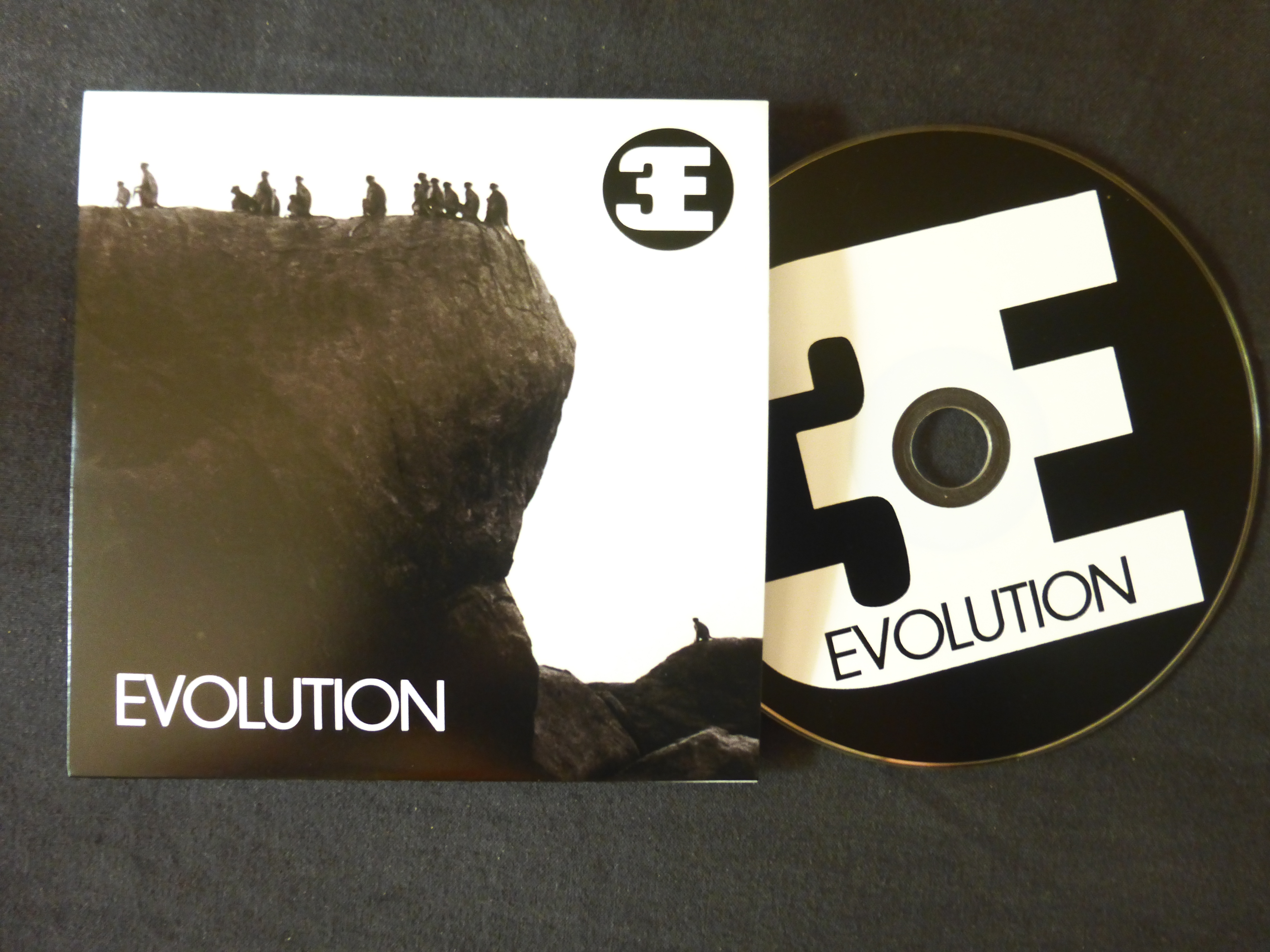 FR3EGO Premier album "CYCLE"