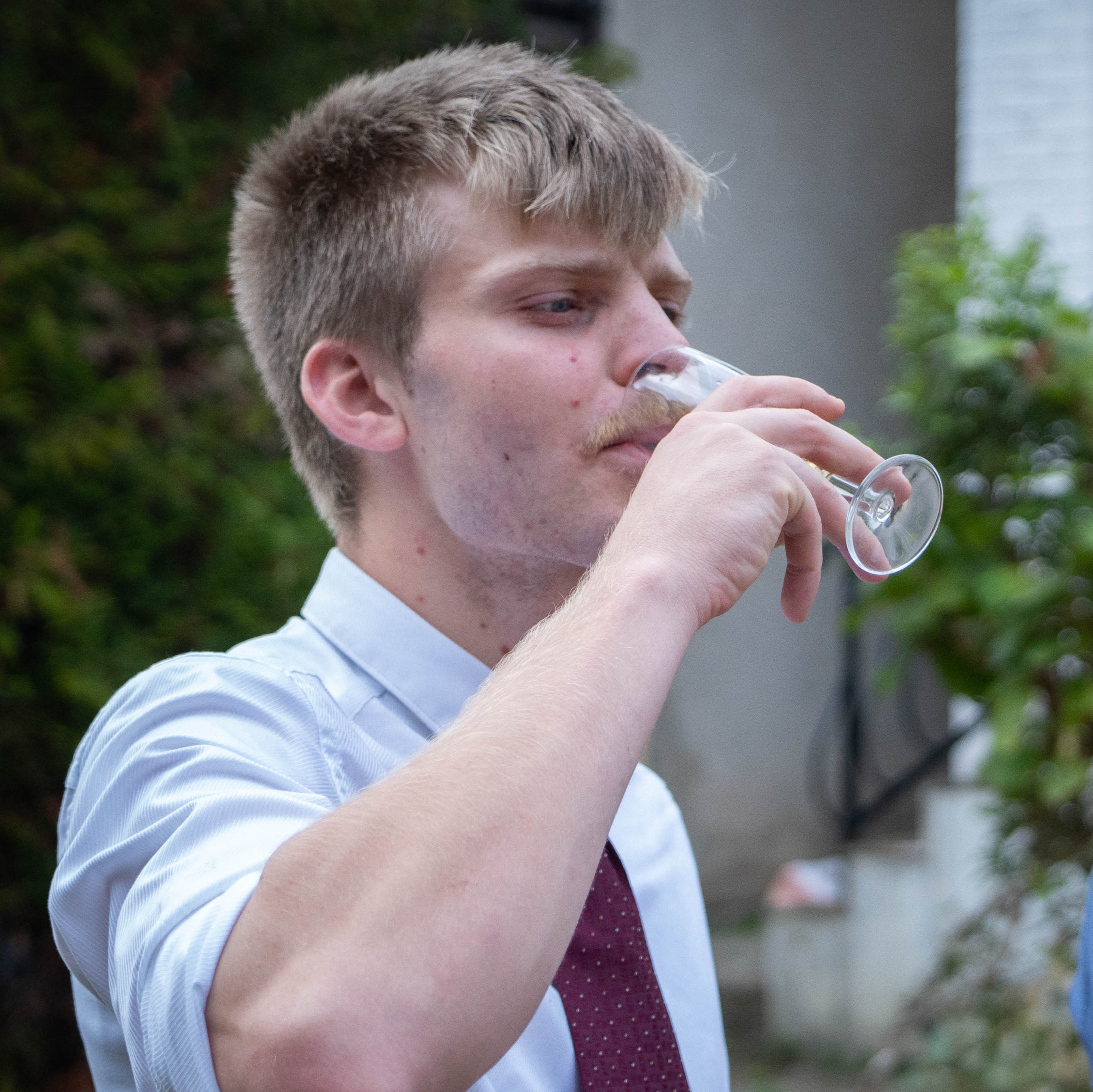 La Bonne Cave : Le jeu de cartes qui parle vins - Ulule