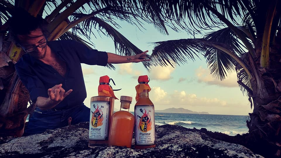 Précommandez vos bouteilles MAD LAB en série limitée ! - Ulule