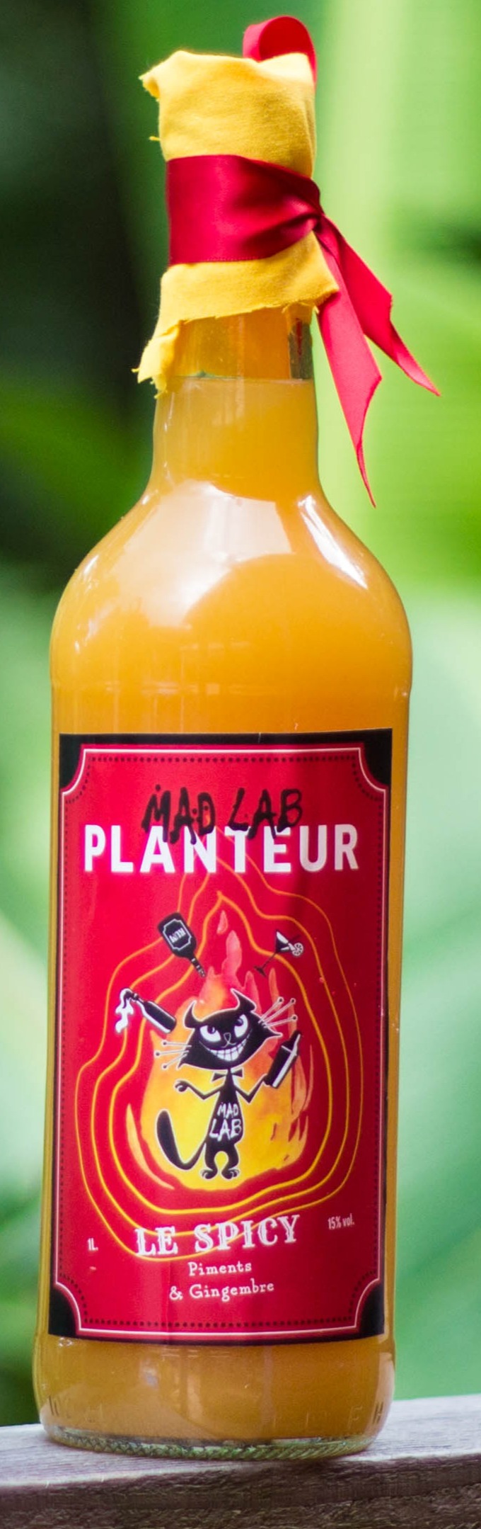 Précommandez vos bouteilles MAD LAB en série limitée ! - Ulule