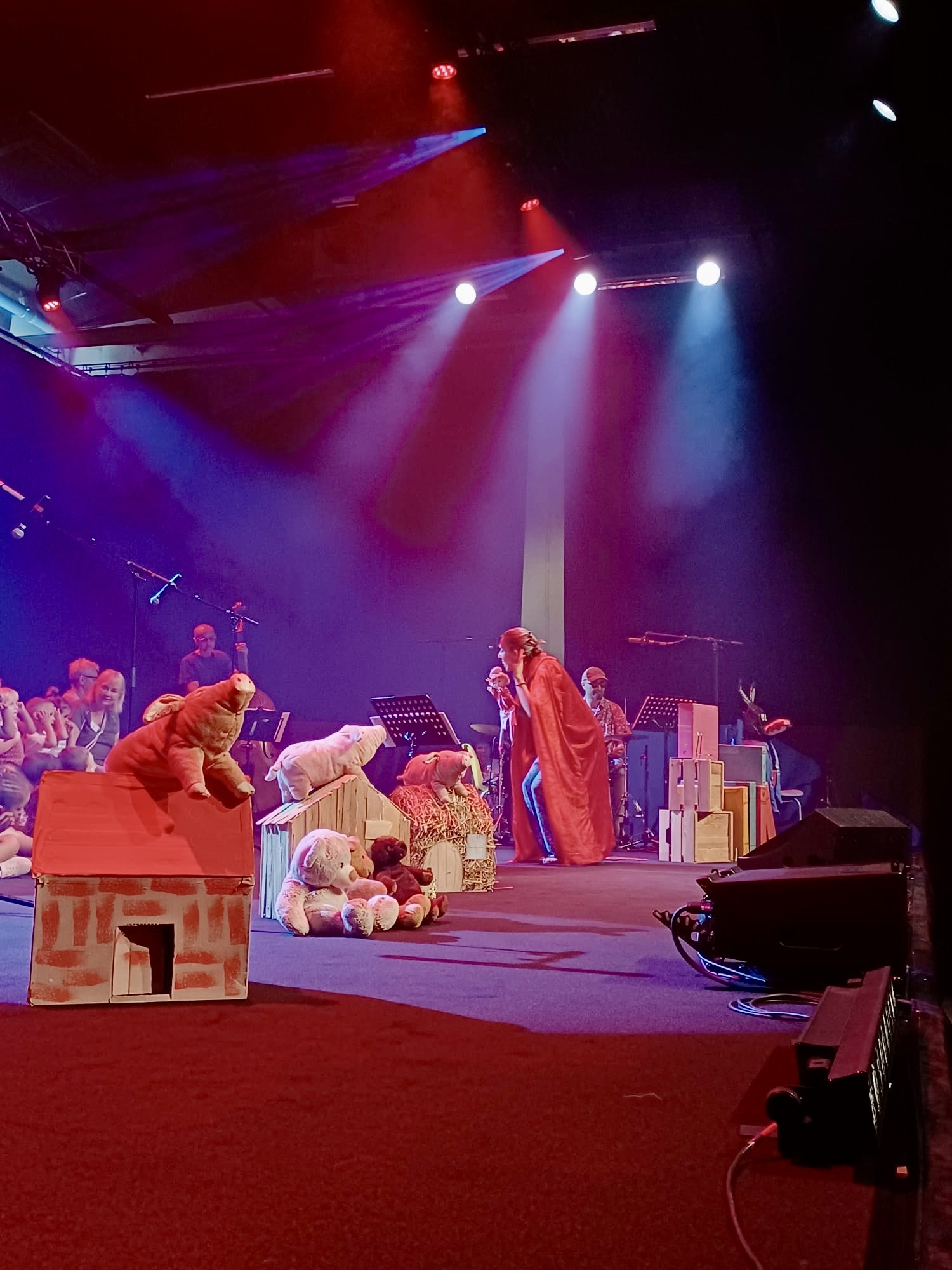 Album "Biblioteca Magica / Biblioteco Magico" - Ulule