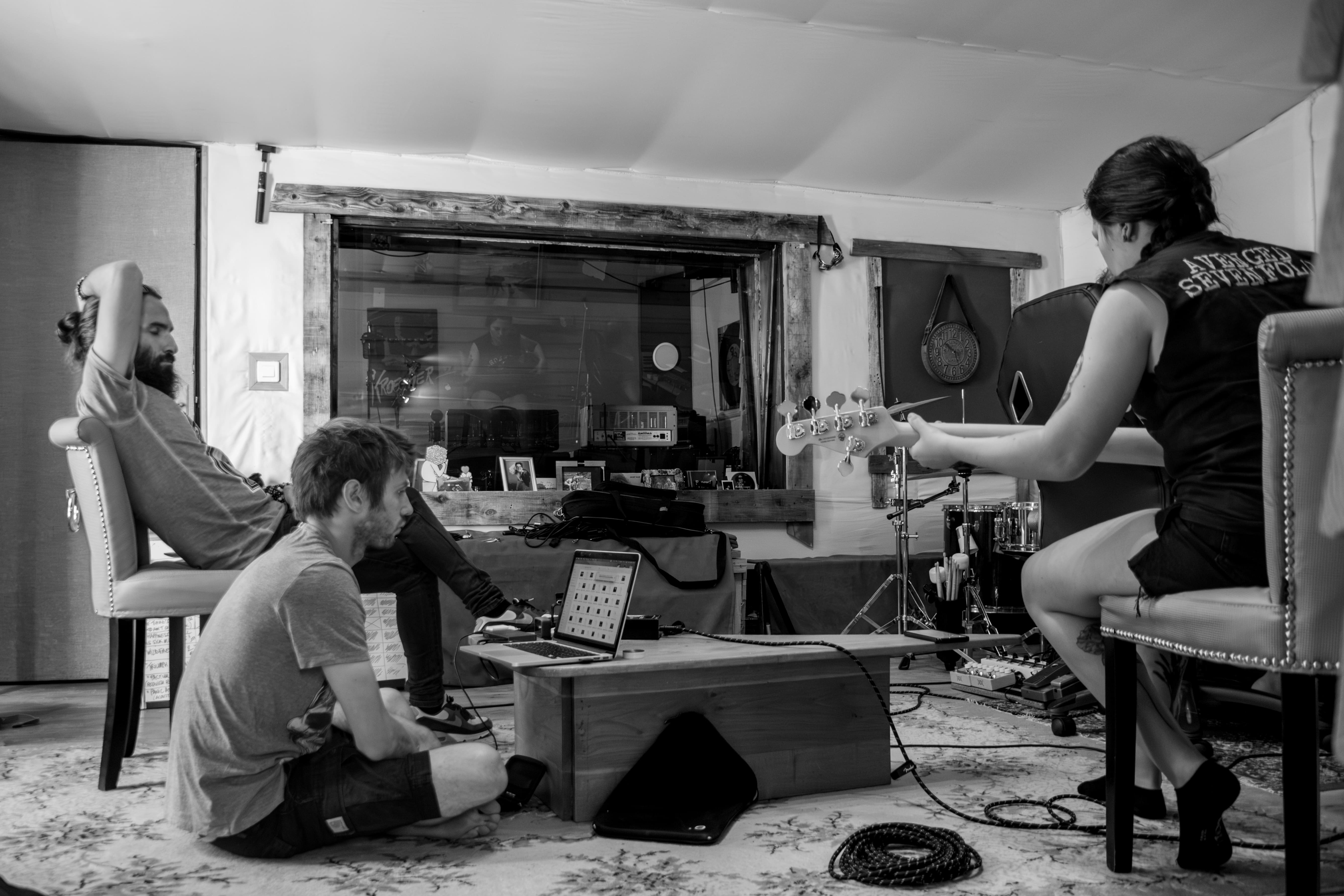 BLUE TOMORROW | PART 2... - Ulule