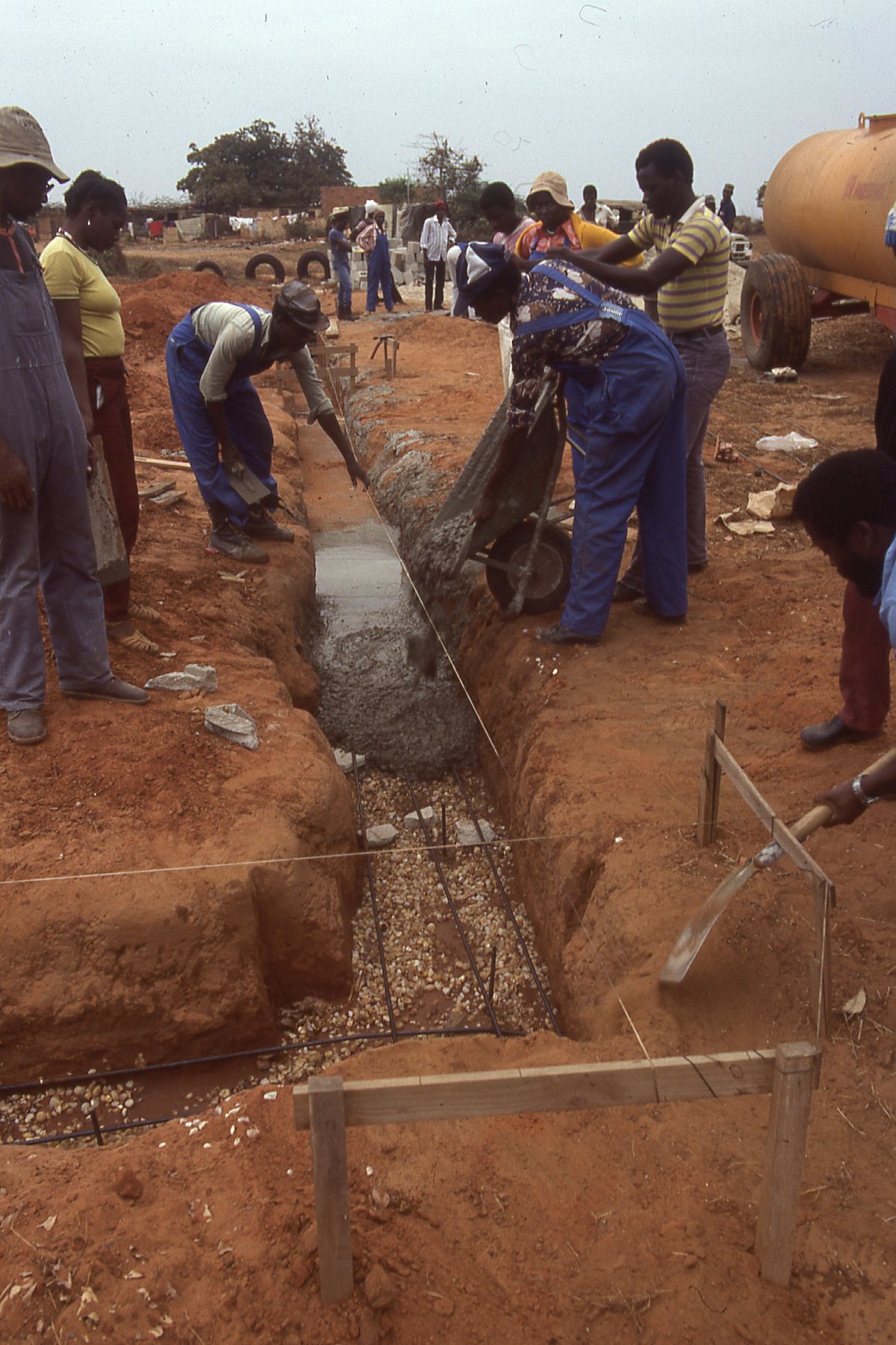 Building a school for African girls - Ulule